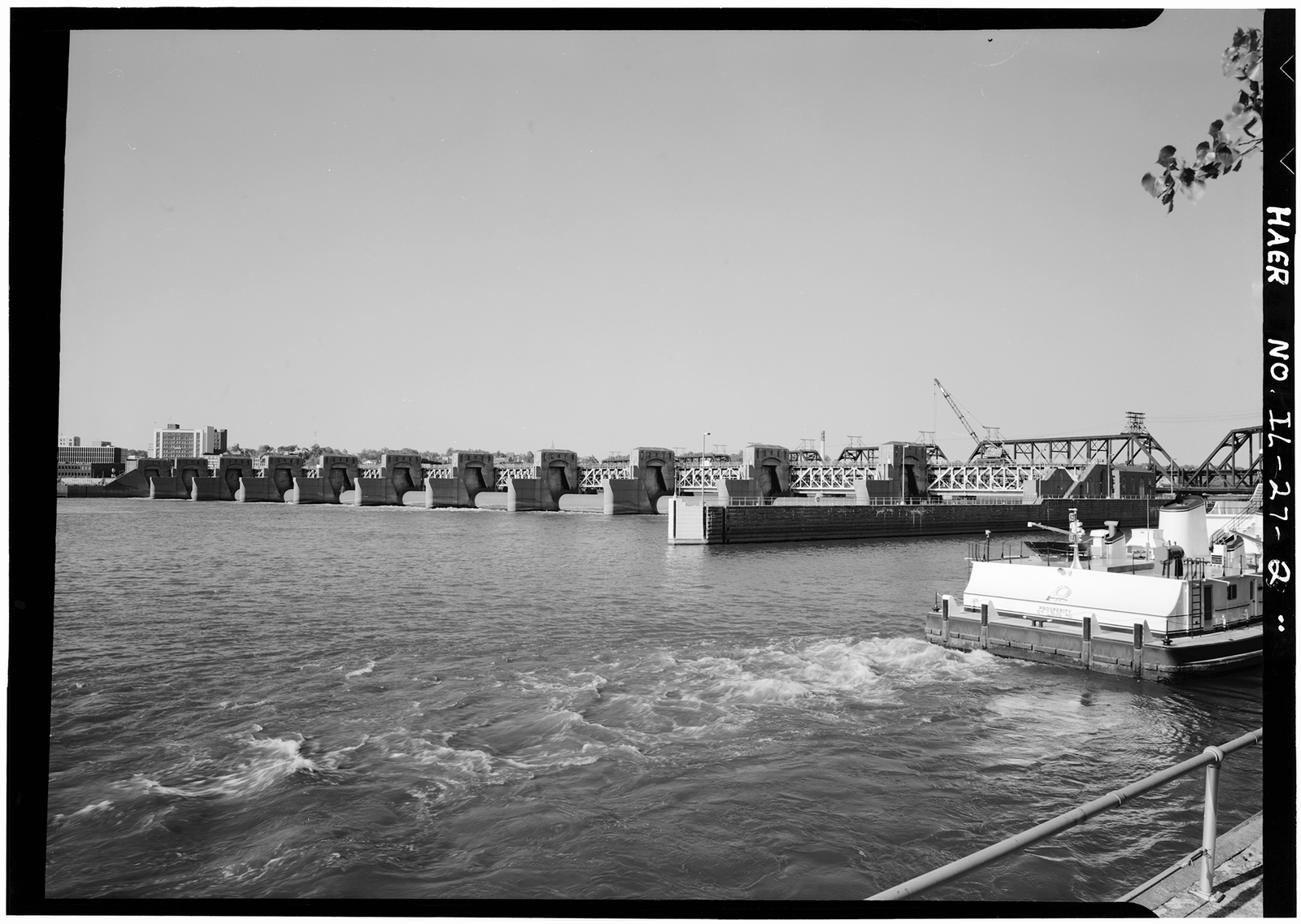 Roller Dam across the Mississippi River between Davenport, Iowa and ...